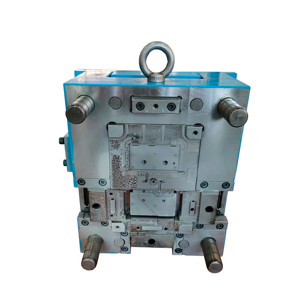 1+1 cavity injection tooling - Howe Precision Mold